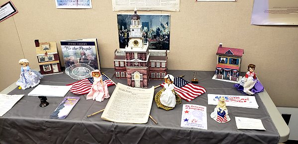 DAR promotes Constitution Week with display at the Ross Library | News ...